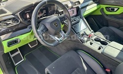 Buy used lamborghini urus green car in greenland in barbados - autobarbados